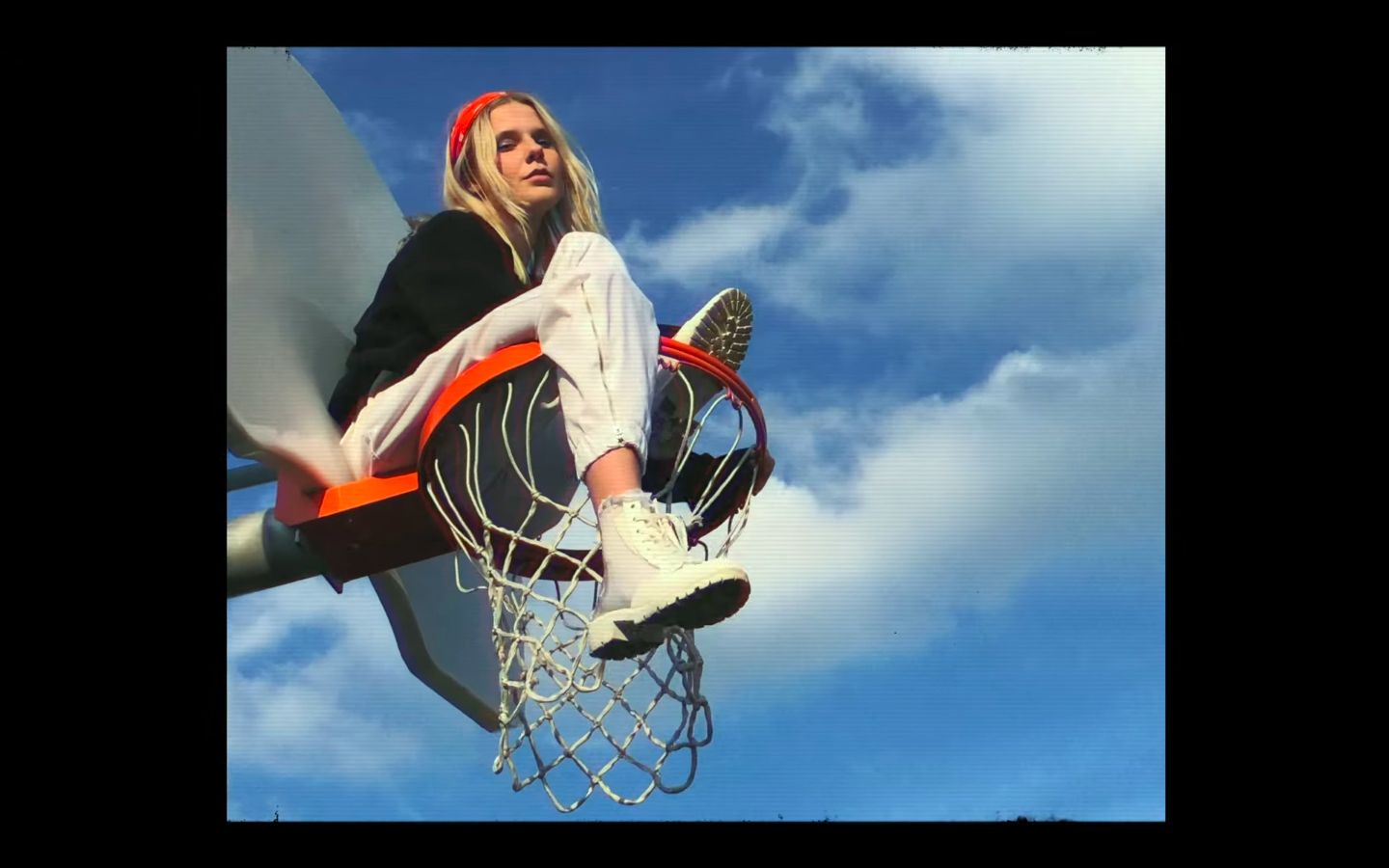 The LATEST MUSIC -今週聴きたい新譜 ELIO『u and me, but mostly me』- | Them magazine